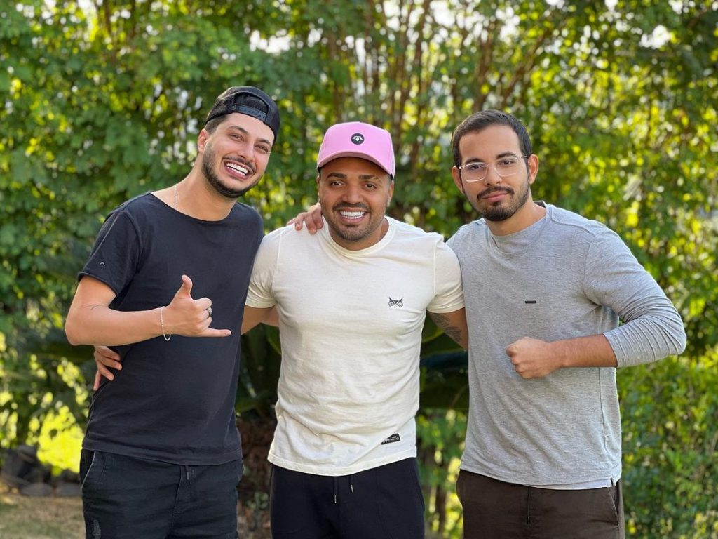 Portal Zap | Petrolinense Vitu Alves sela parceria com o comediante Tirullipa